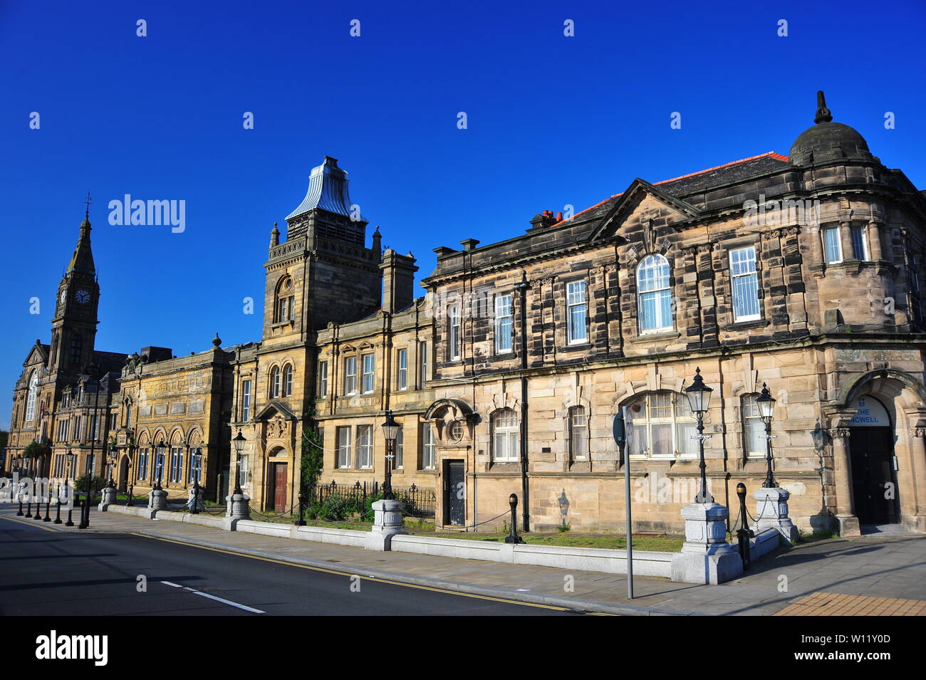 Images of Bootle Buildings. The Town Hall,Christ Church & The Triad ...