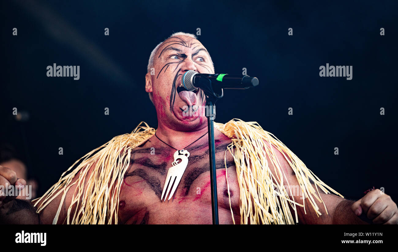 Alien weaponry band hi-res stock photography and images - Alamy