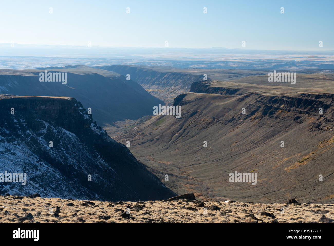 U shaped valley hi-res stock photography and images - Alamy