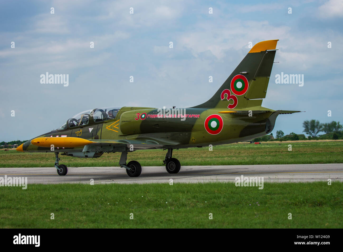 Aero l 39 albatros jet fighter hi-res stock photography and images - Alamy