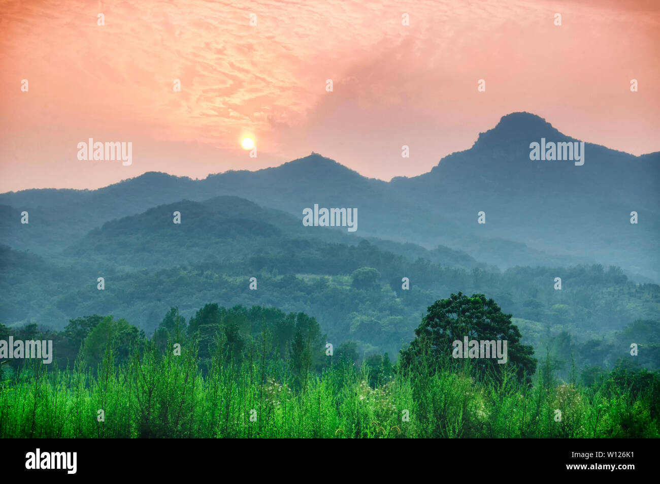 Mount songshan hi-res stock photography and images - Alamy