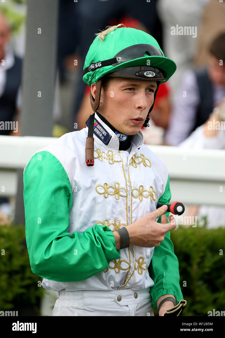 Jason watson jockey hi-res stock photography and images - Alamy