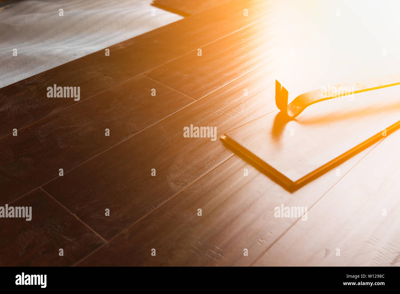 Pry bar hi-res stock photography and images - Alamy