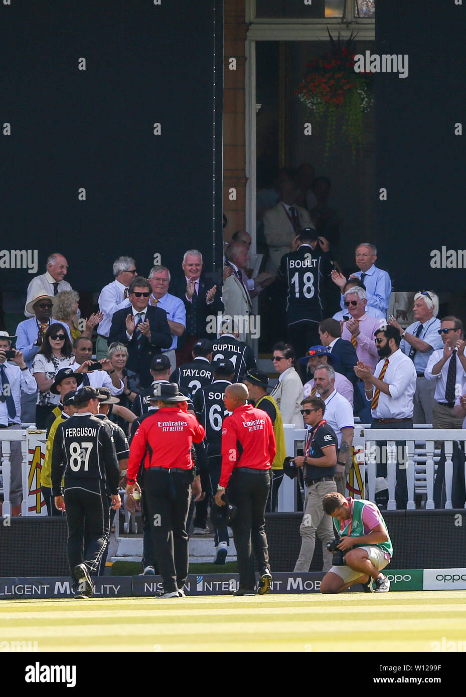 Cricket lord's mcc members hi-res stock photography and images - Alamy