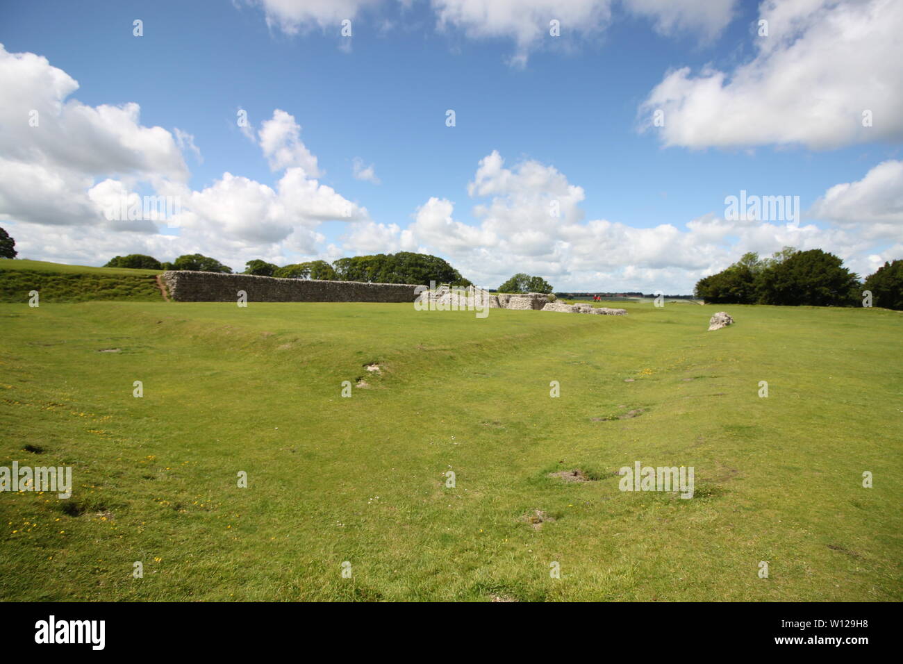 Old Sarum Castle High Resolution Stock Photography and Images - Alamy