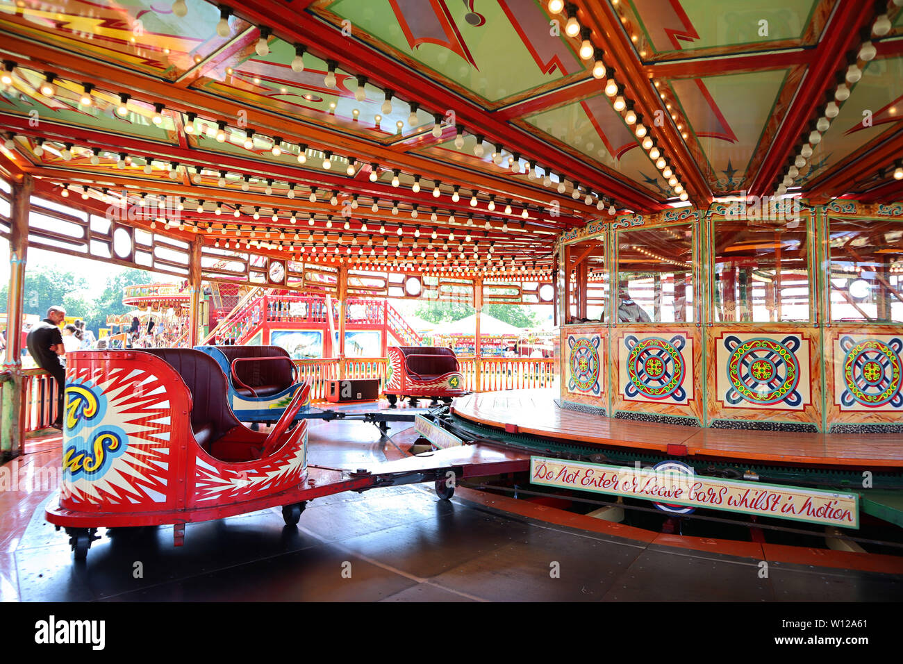 Traditional showmans living wagons hi-res stock photography and images ...