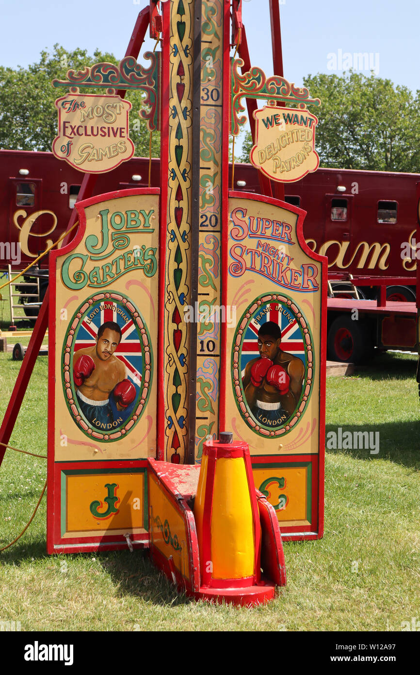 Test of strength fair hi-res stock photography and images - Alamy