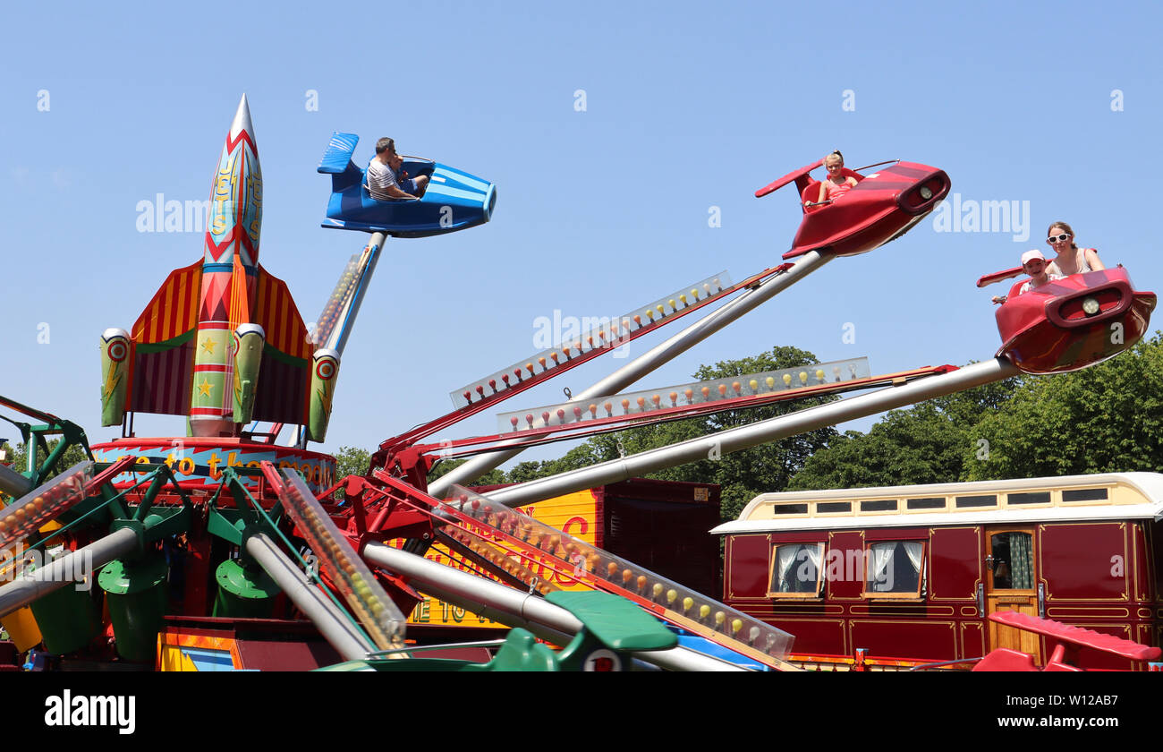 Traditional showmans living wagons hi-res stock photography and images ...