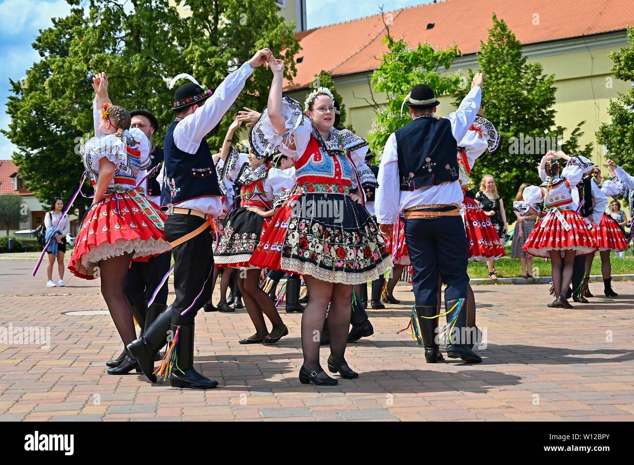 Prague traditional dress dancing hi-res stock photography and images ...