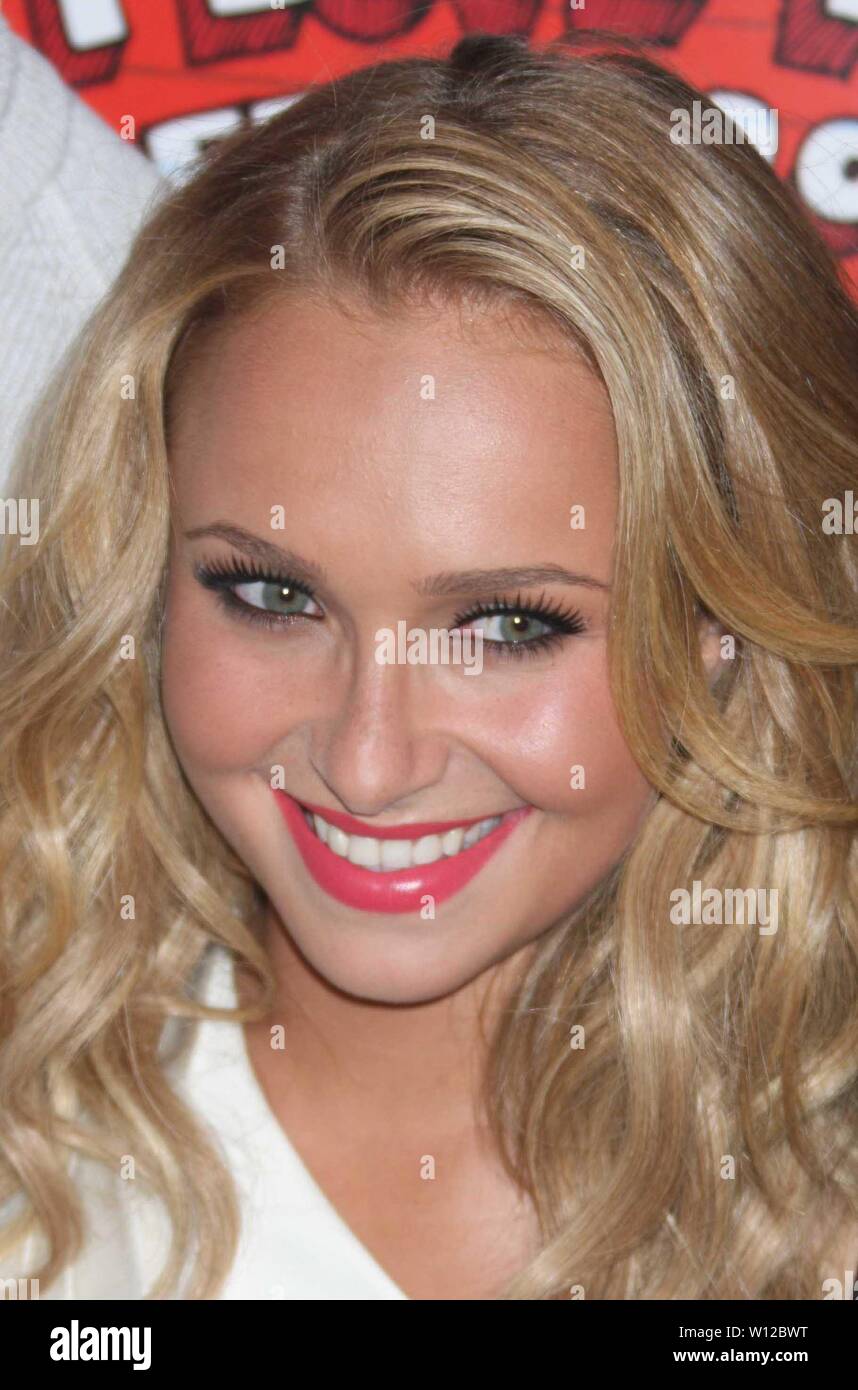 Hayden Panettiere 2009 Photo By John Barrett/PHOTOlink.net Stock Photo ...