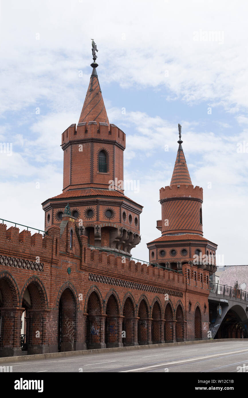 View of the famous Oberbaum Bridge (Oberbaumbrucke) in Berlin, Germany ...