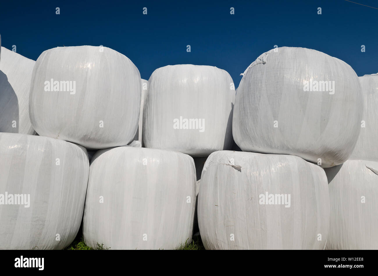 Wrapped bale hi-res stock photography and images - Alamy