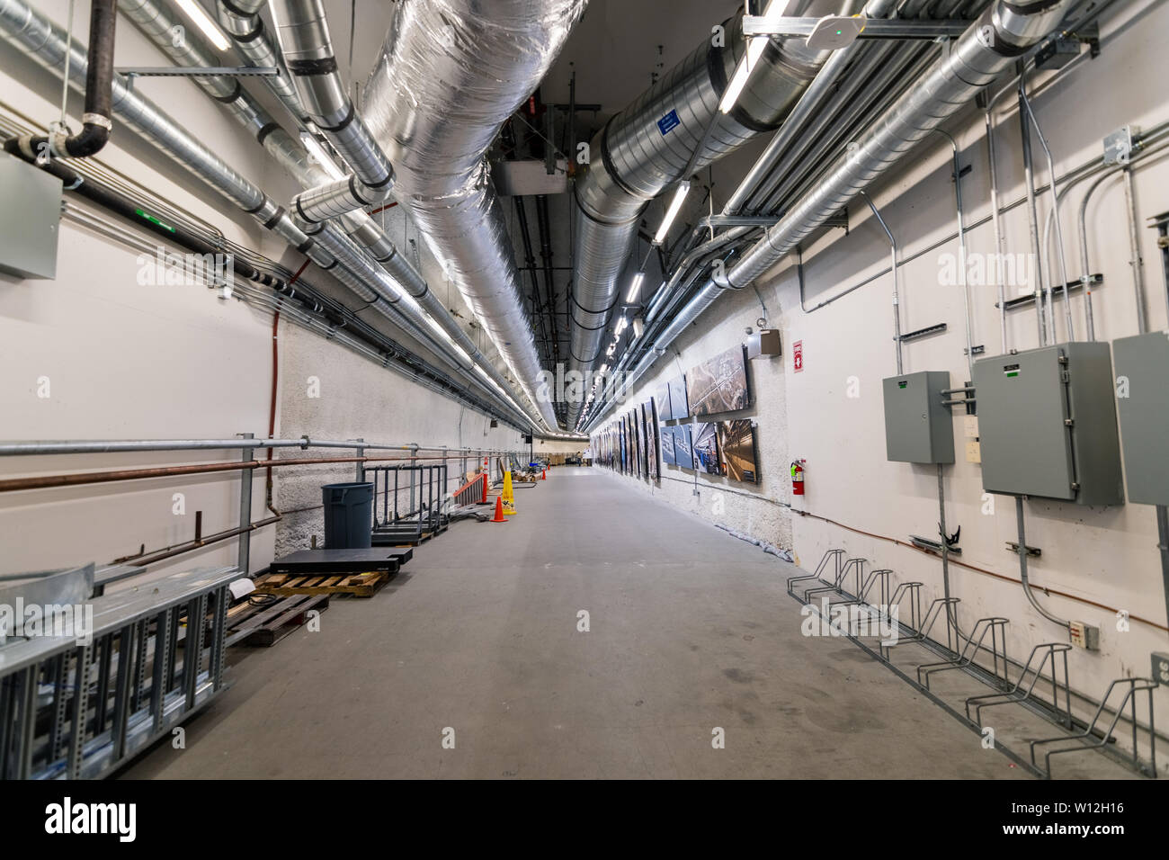 Slac accelerator hi-res stock photography and images - Alamy