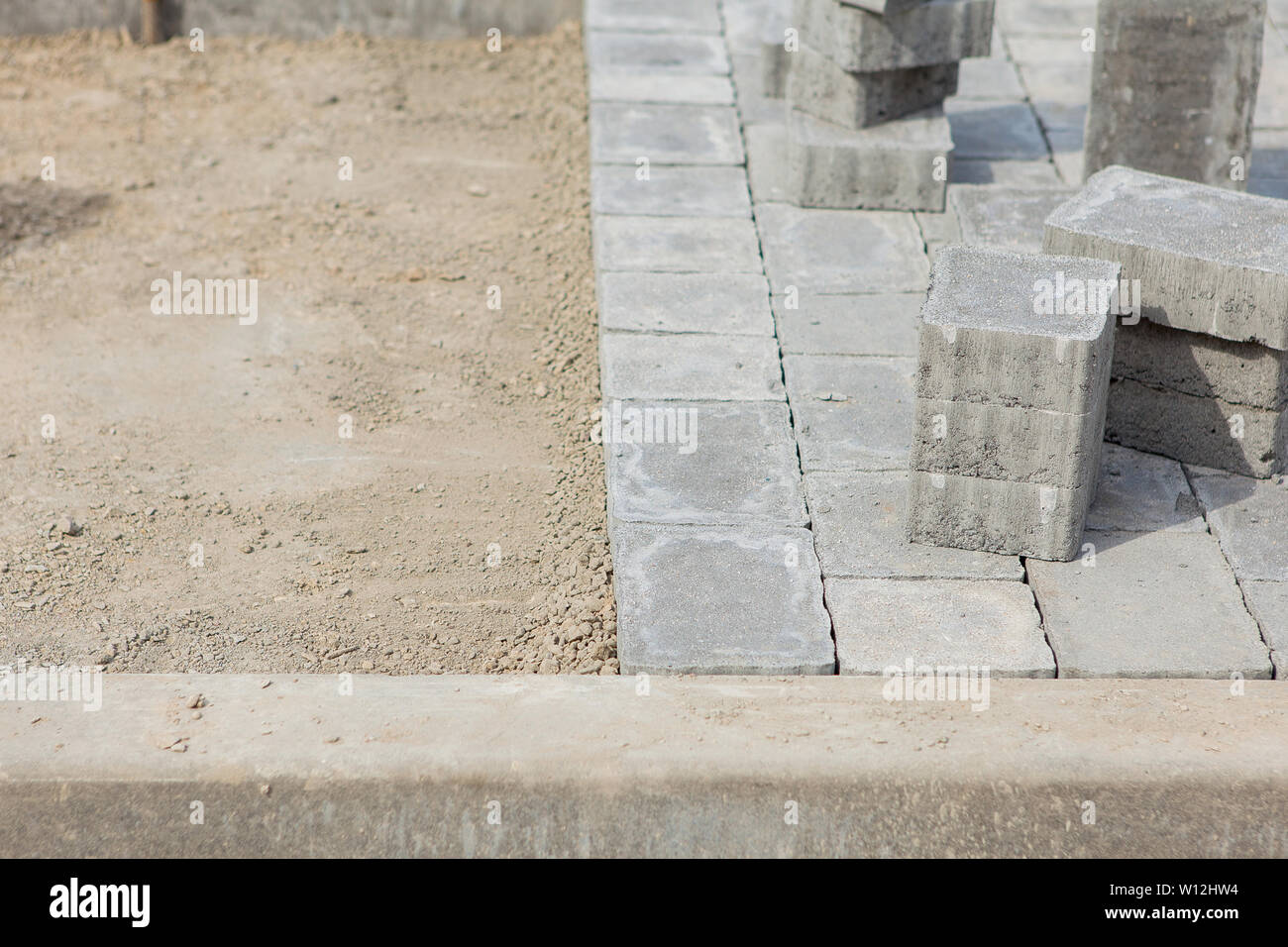 Craftsman man laying blocks hi-res stock photography and images - Alamy