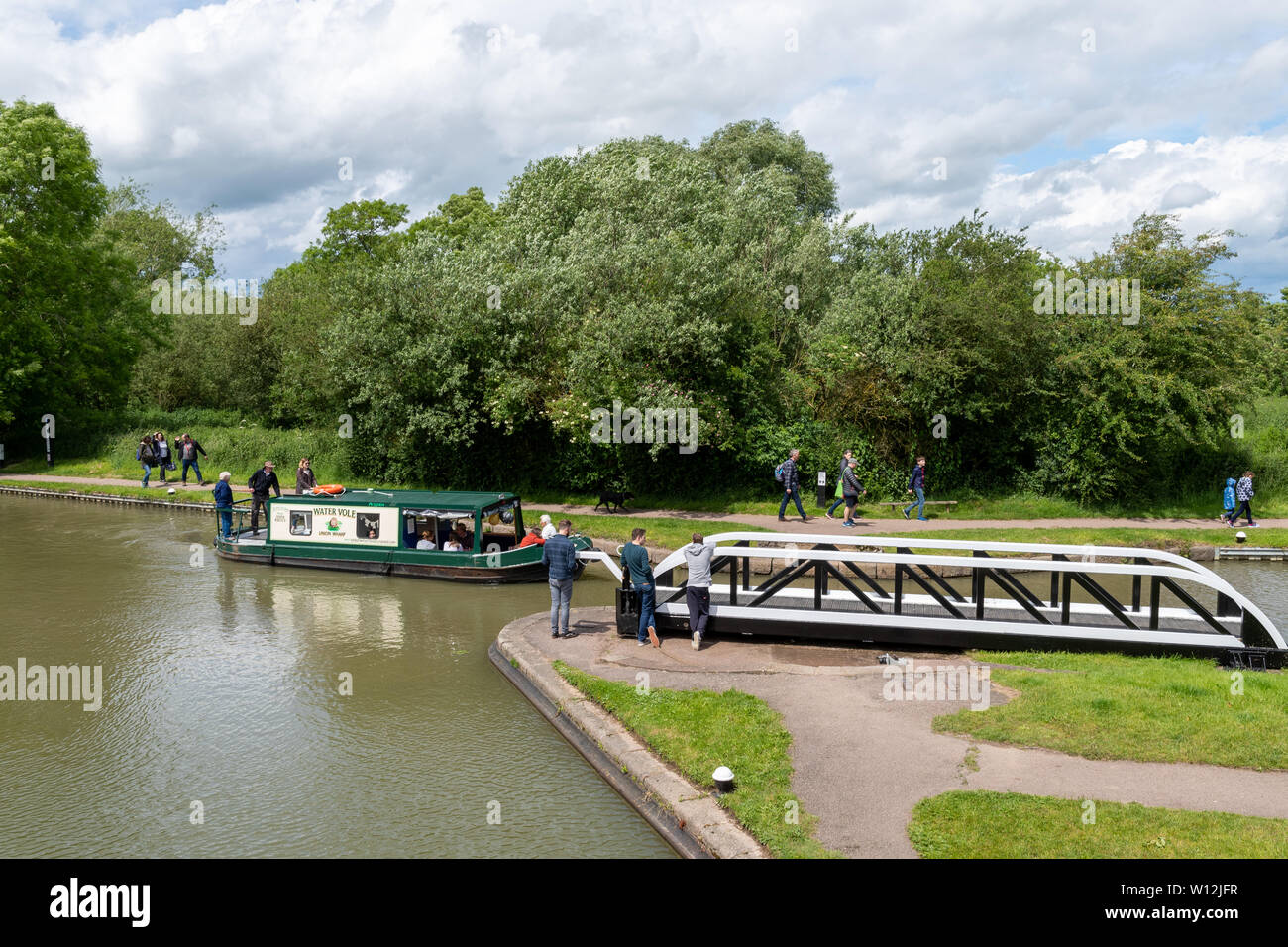 Foxton lock hi-res stock photography and images - Alamy
