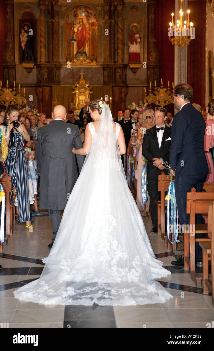 Angelina grafin zu solms laubach hi-res stock photography and images ...