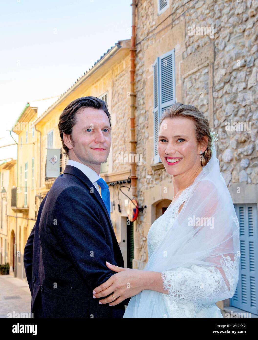 Angelina grafin zu solms laubach hi-res stock photography and images ...