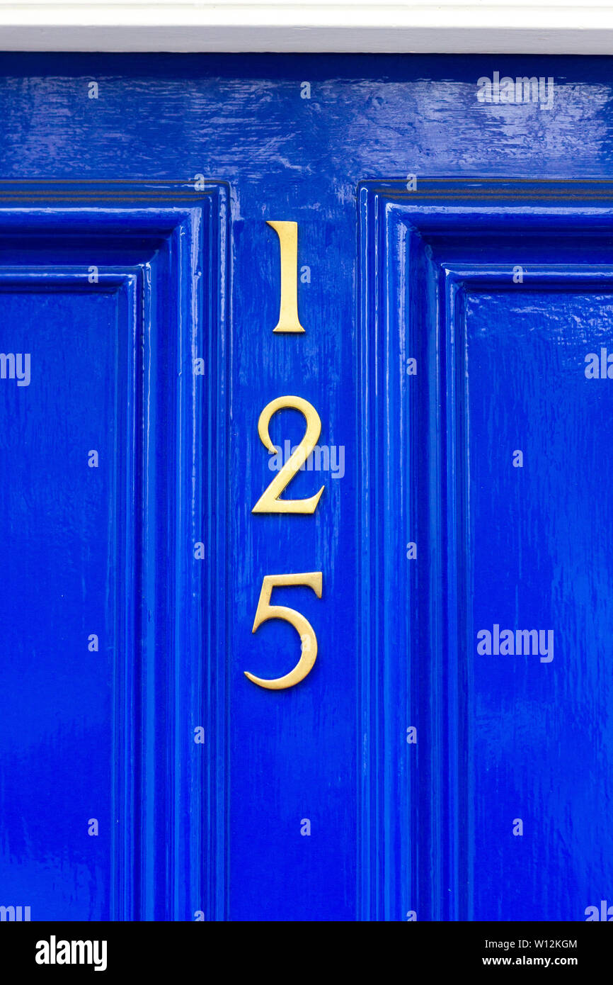 125 gold hi-res stock photography and images - Alamy