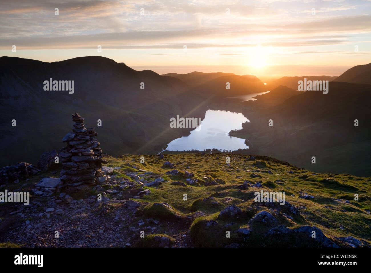 Sunset from Fleetwith Pike summit, Lake District, UK Stock Photo - Alamy