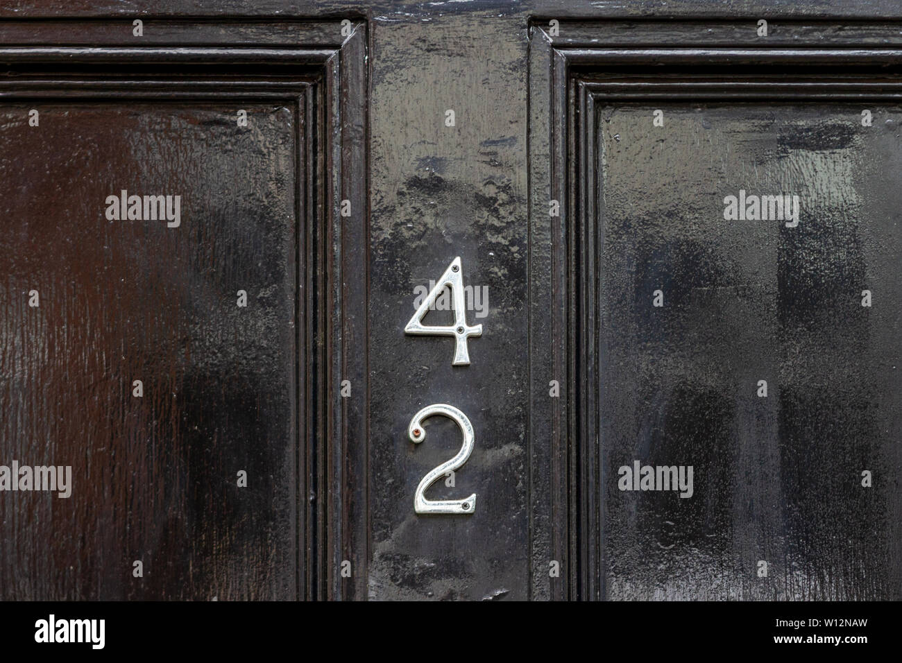 House number 42 hi-res stock photography and images - Alamy