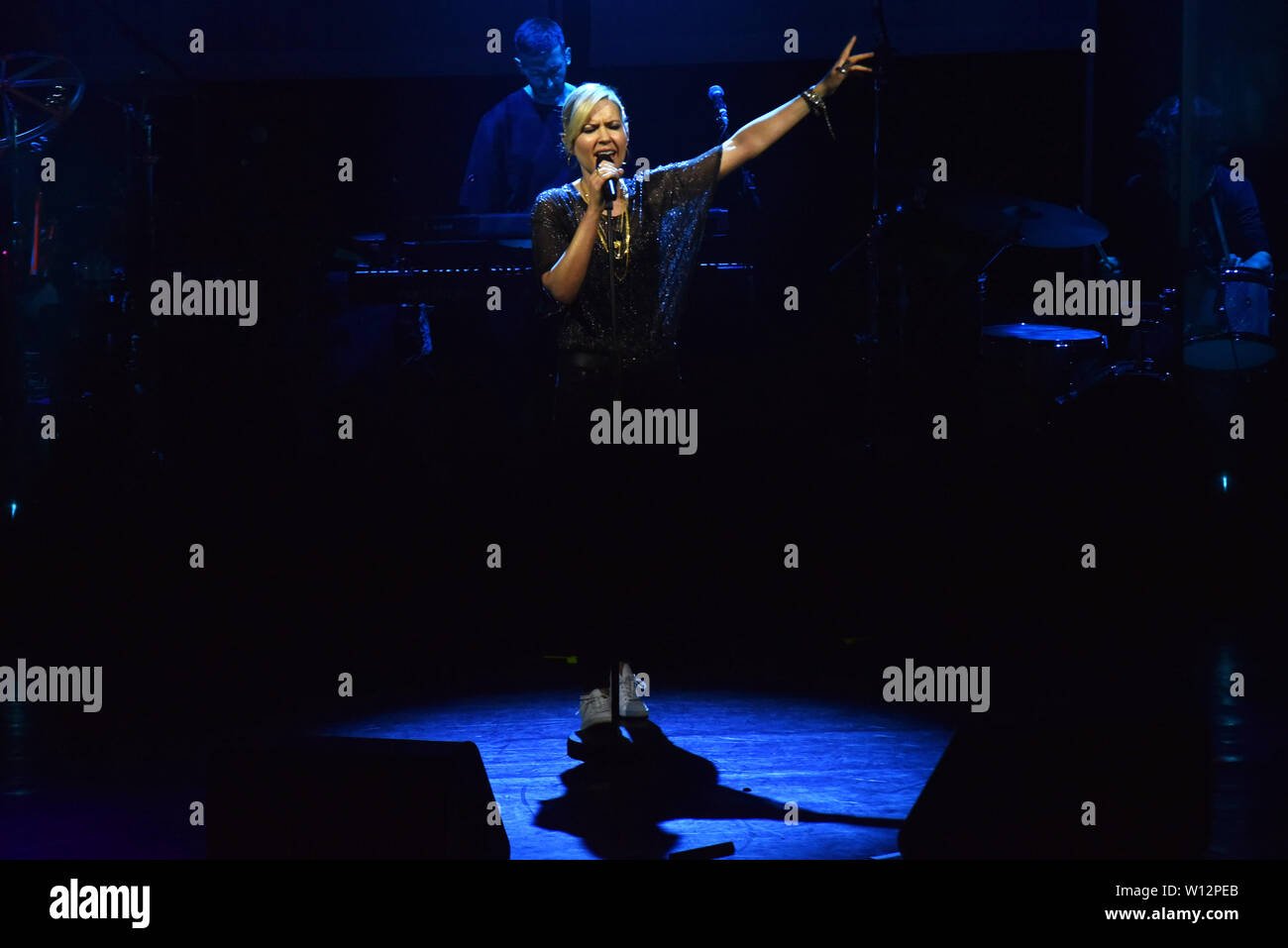 Dido singer hi-res stock photography and images - Alamy