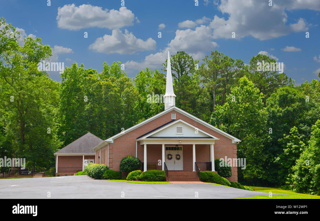 Small baptist church hi-res stock photography and images - Alamy