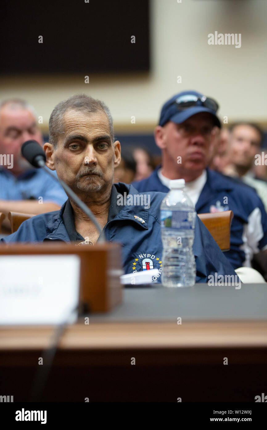 Nypd detective hi-res stock photography and images - Alamy