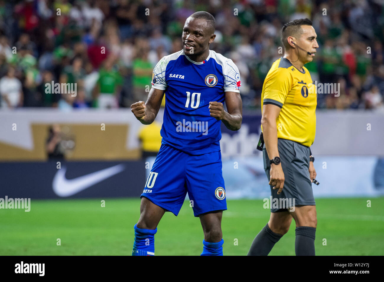 Donald guerrier hi-res stock photography and images - Alamy