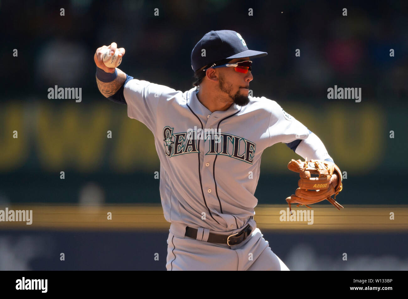 Milwaukee, WI, USA. 27th June, 2019. Seattle Mariners shortstop J.P ...