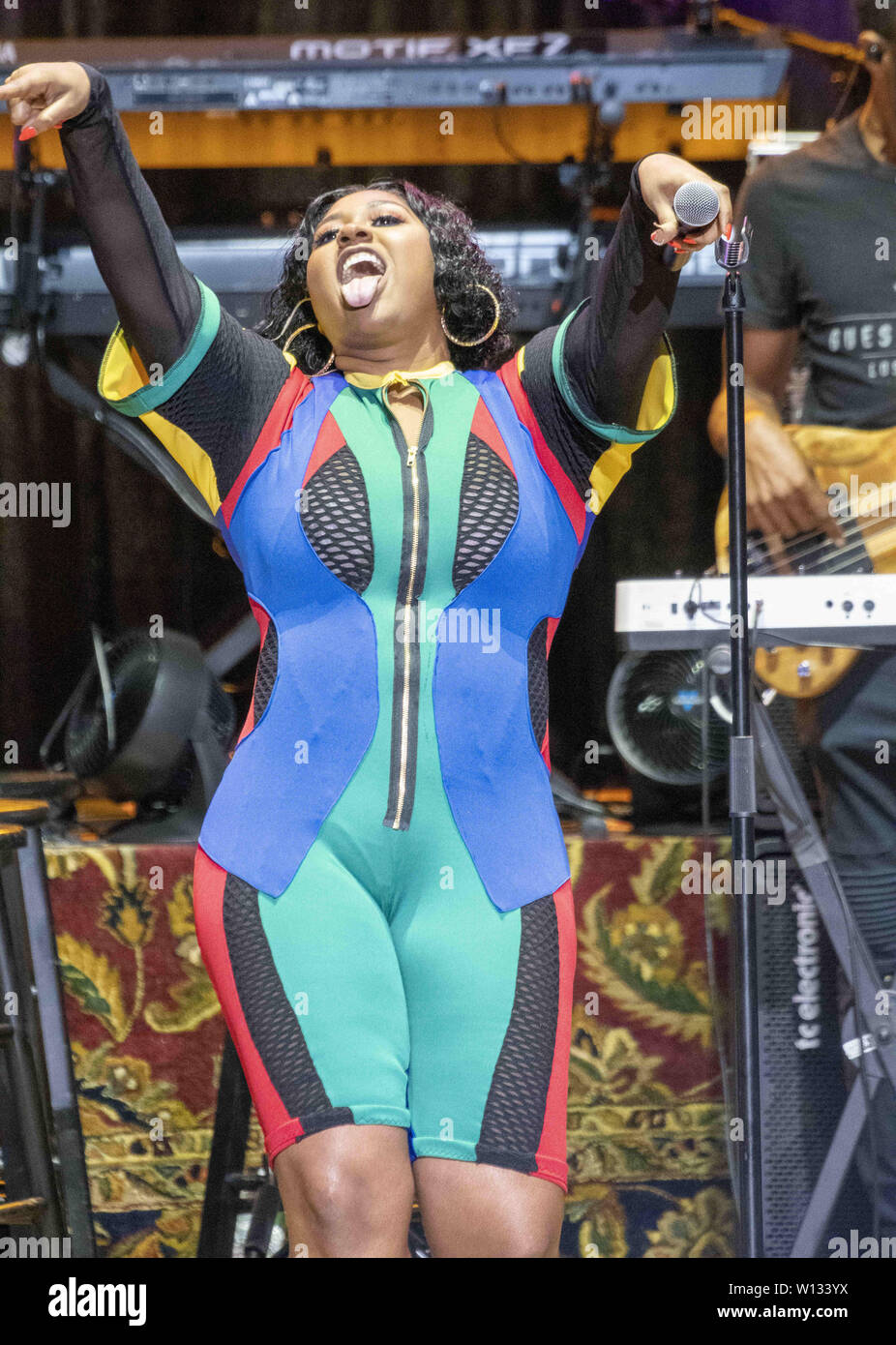 Jazmine Sullivan Stock Photos & Jazmine Sullivan Stock Images - Alamy