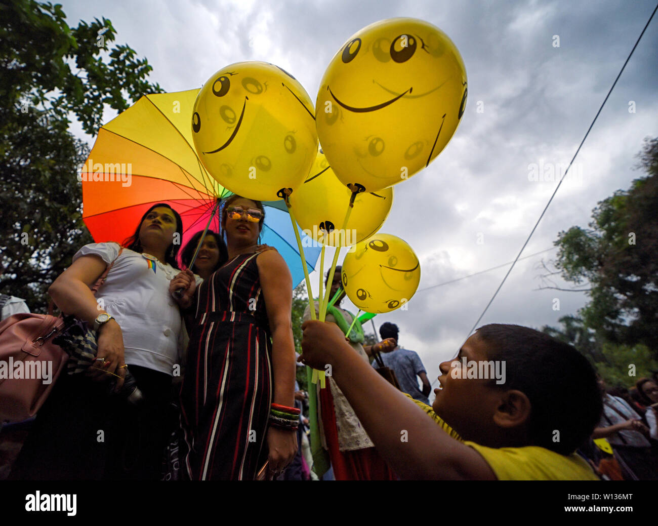 Kolkata, India. 29th June, 2019. A little boy seen trying to sell his ...