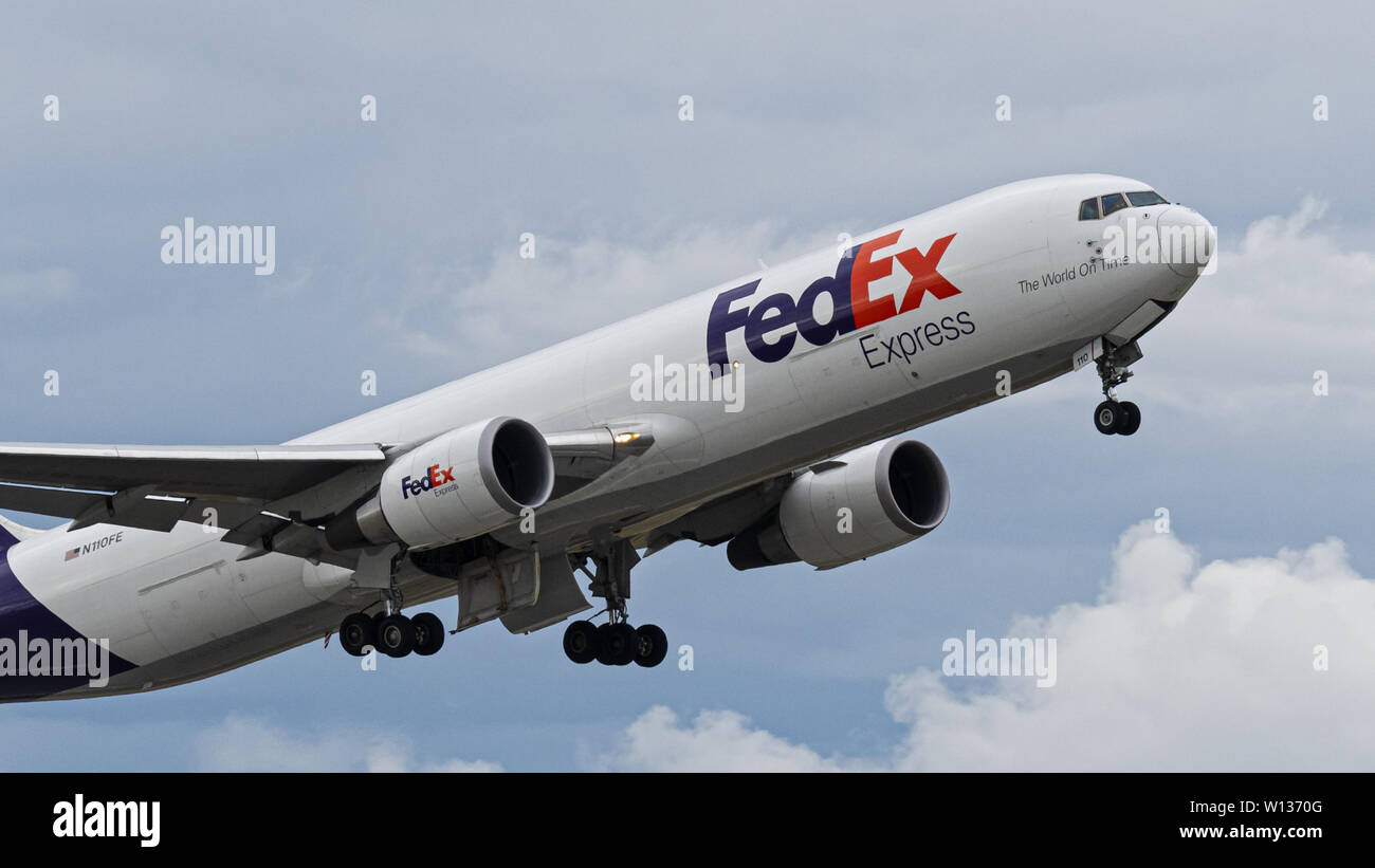 Richmond, British Columbia, Canada. 27th June, 2019. A FedEx Express ...