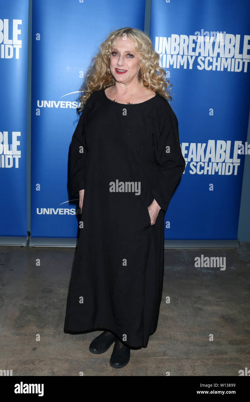 Carol kane red carpet event hi-res stock photography and images - Alamy