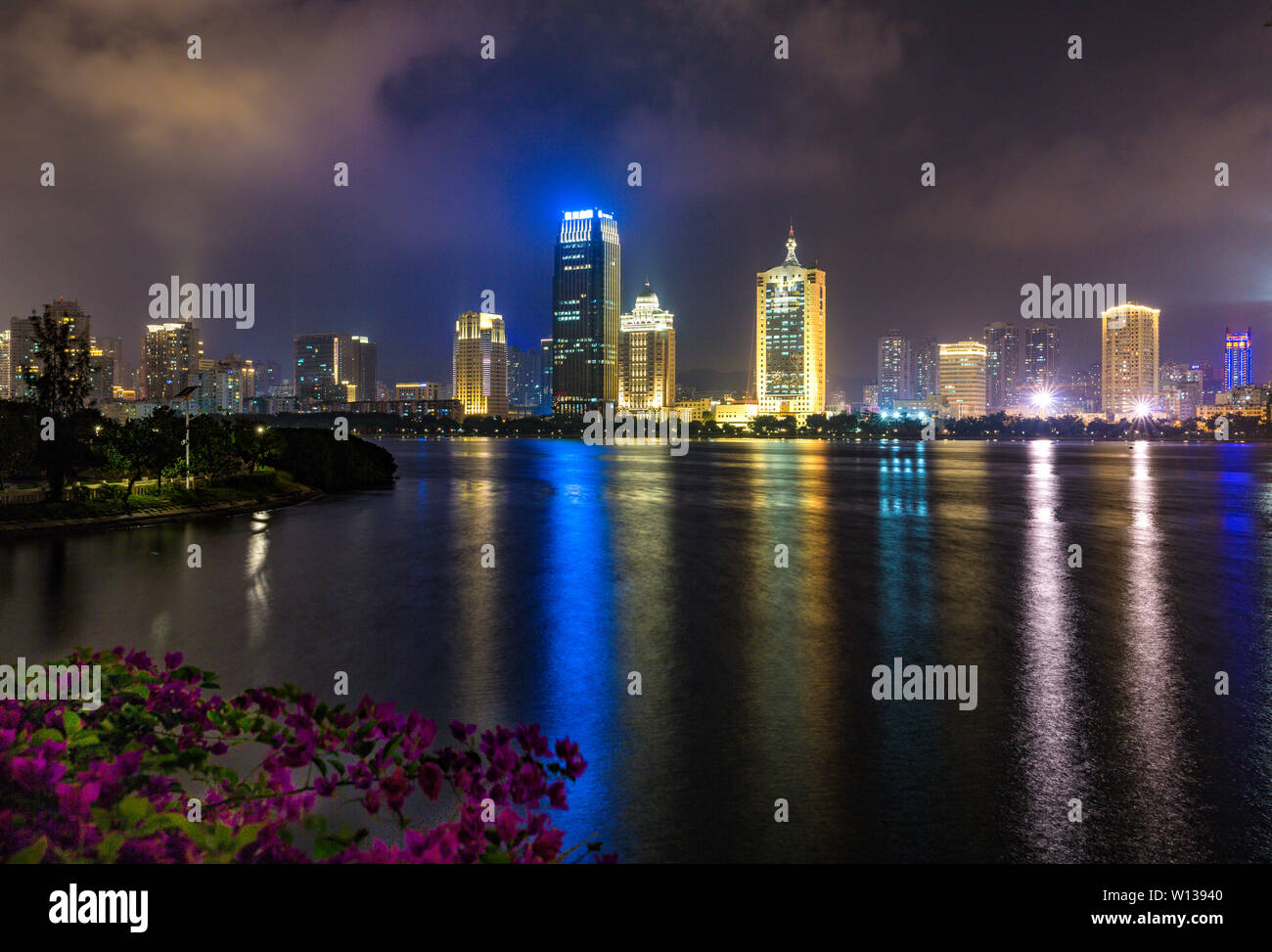 Xiamen night view hi-res stock photography and images - Alamy
