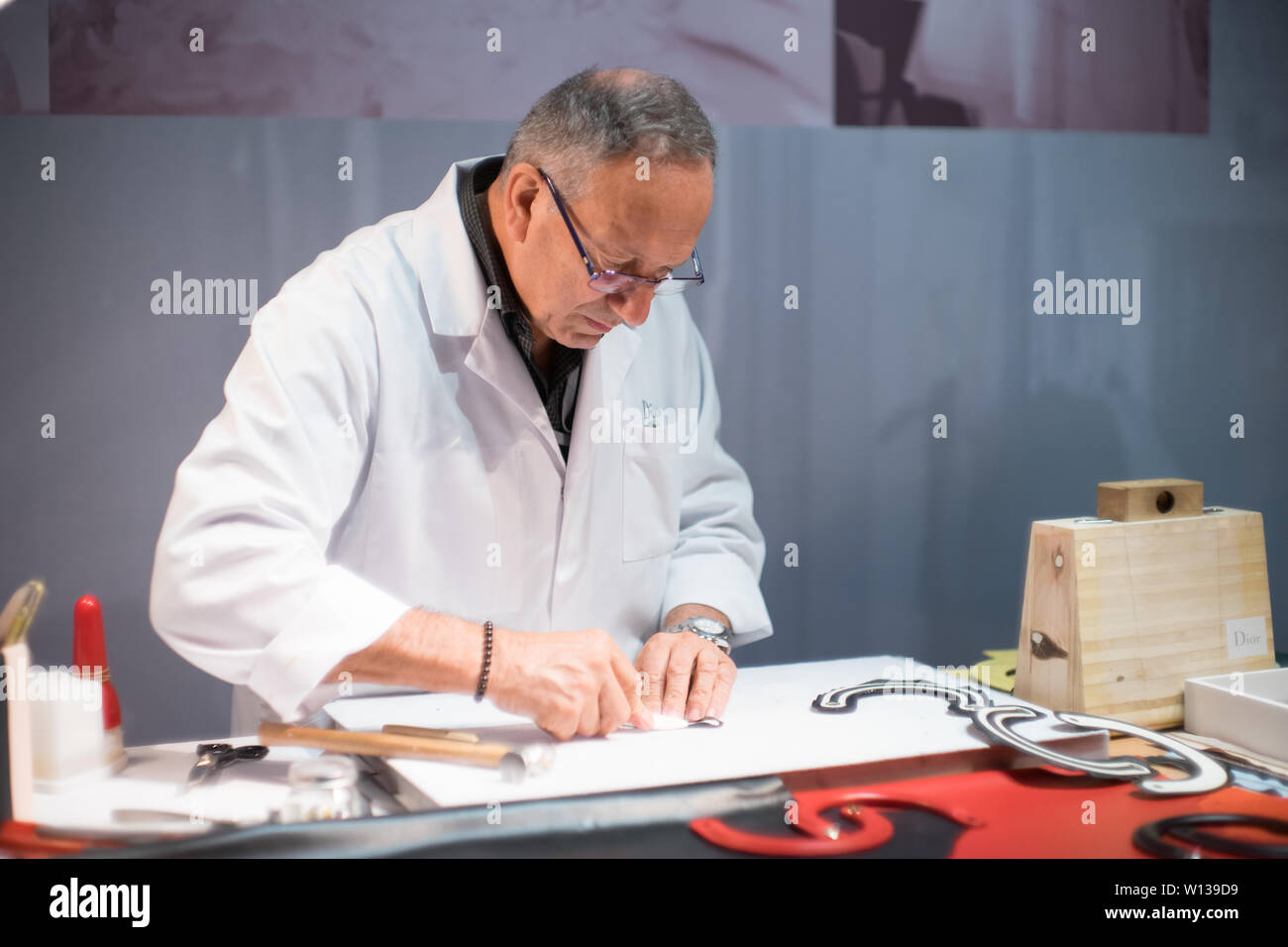 Engineer tailor design Stock Photo - Alamy