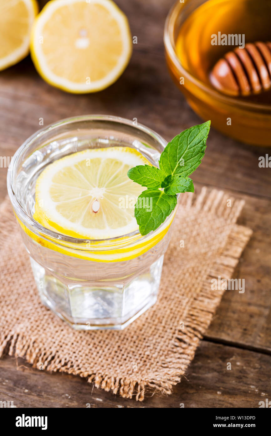 Lemonade refreshments hi-res stock photography and images - Alamy