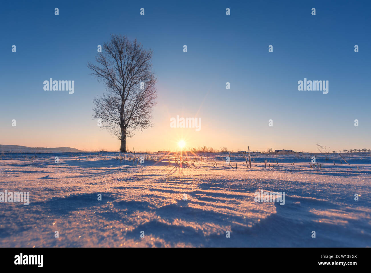 Sunrise Snow Plains Stock Photo - Alamy