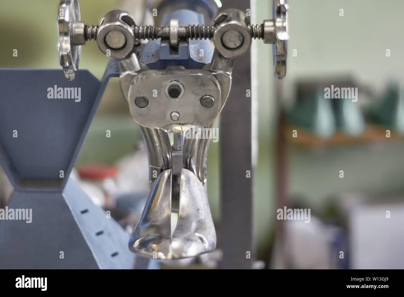 Shoe making machine hi-res stock photography and images - Alamy