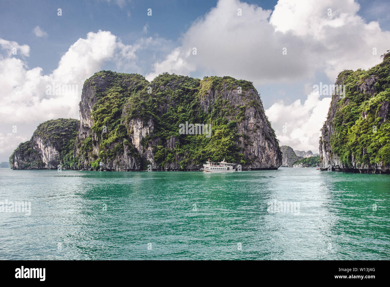 Ha long bay panorama view. Island and Rocks in the sea with ships ...
