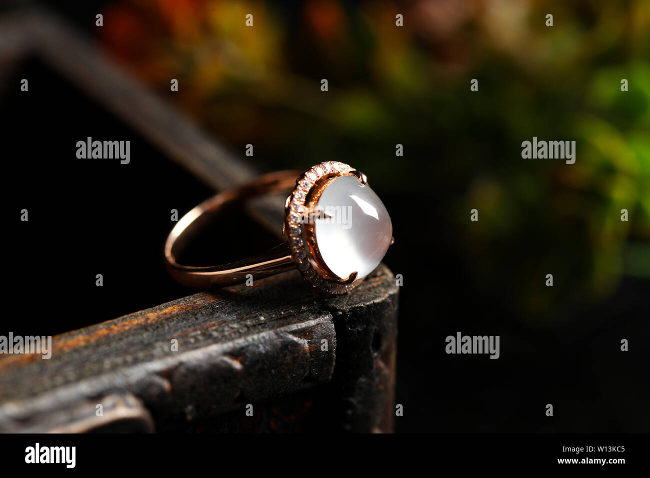 The emerald ring Stock Photo - Alamy