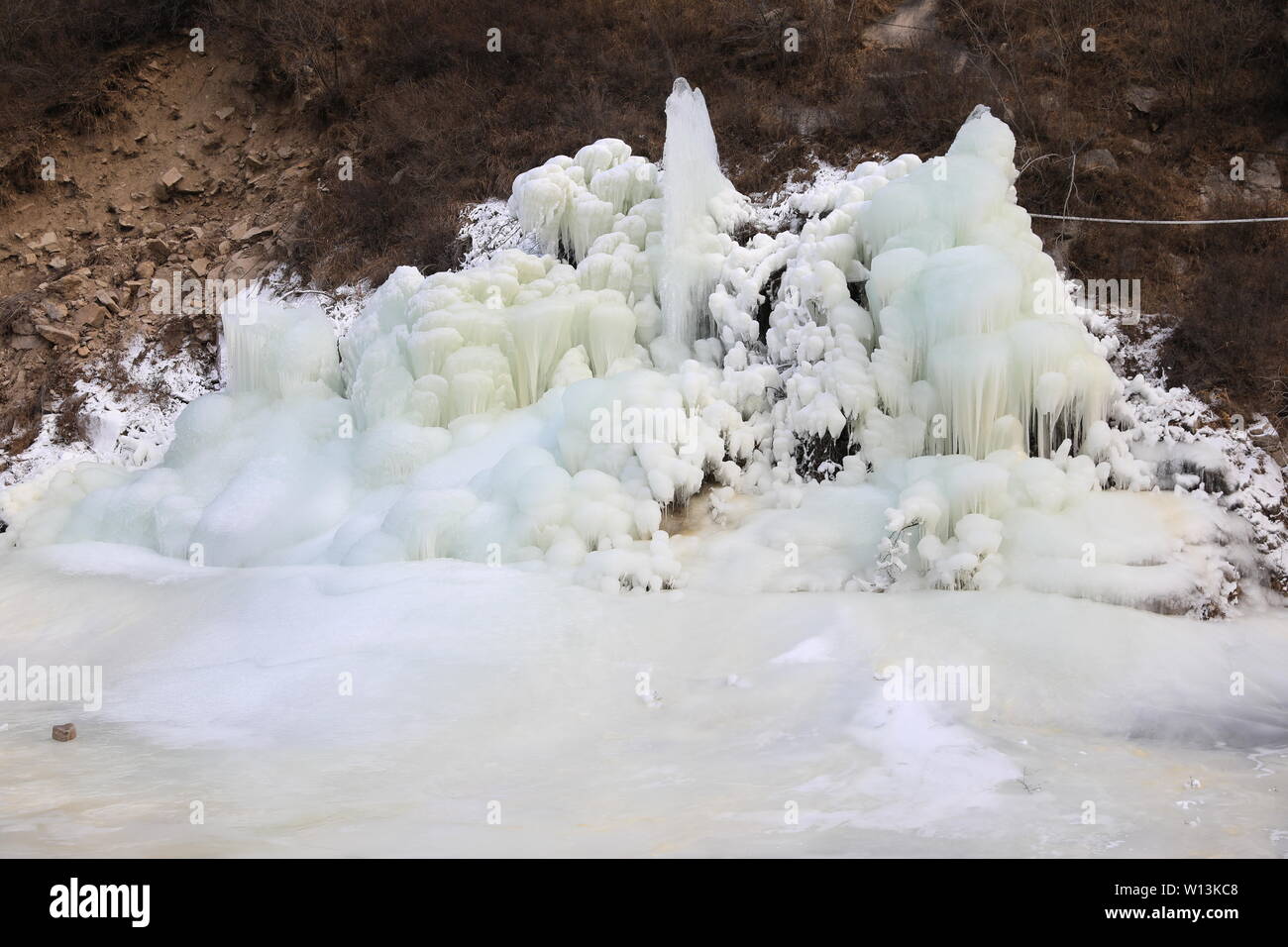 Taihang mountain range hi-res stock photography and images - Alamy