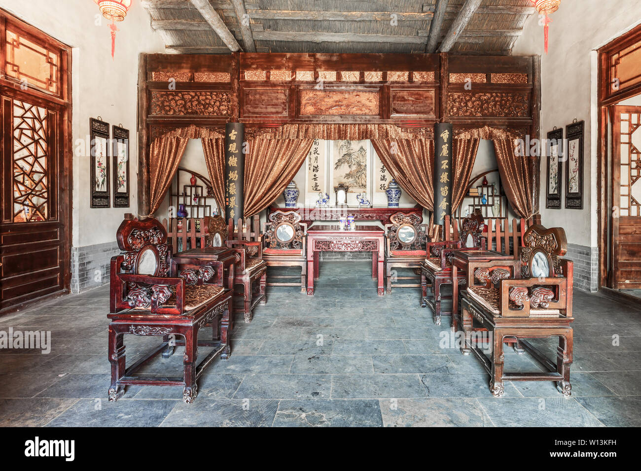 Chinese-style hall classical furniture in a single compound Stock Photo ...