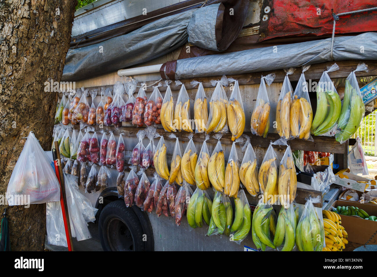 Us fruits hi-res stock photography and images - Alamy
