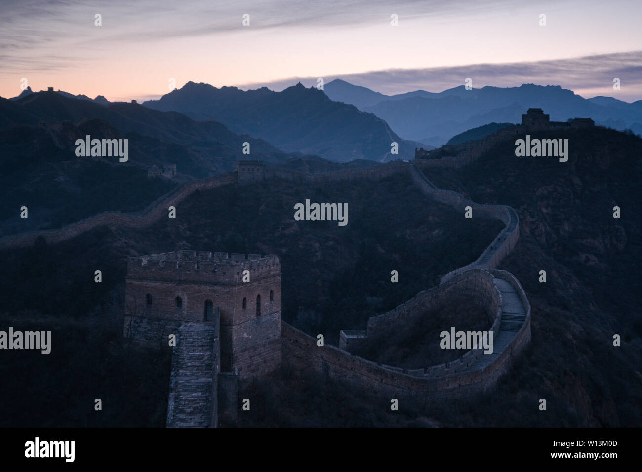 The great wall deserts hi-res stock photography and images - Alamy