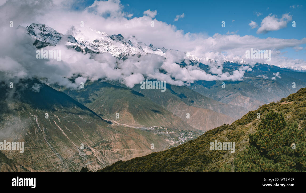 Meri snow mountains hi-res stock photography and images - Alamy
