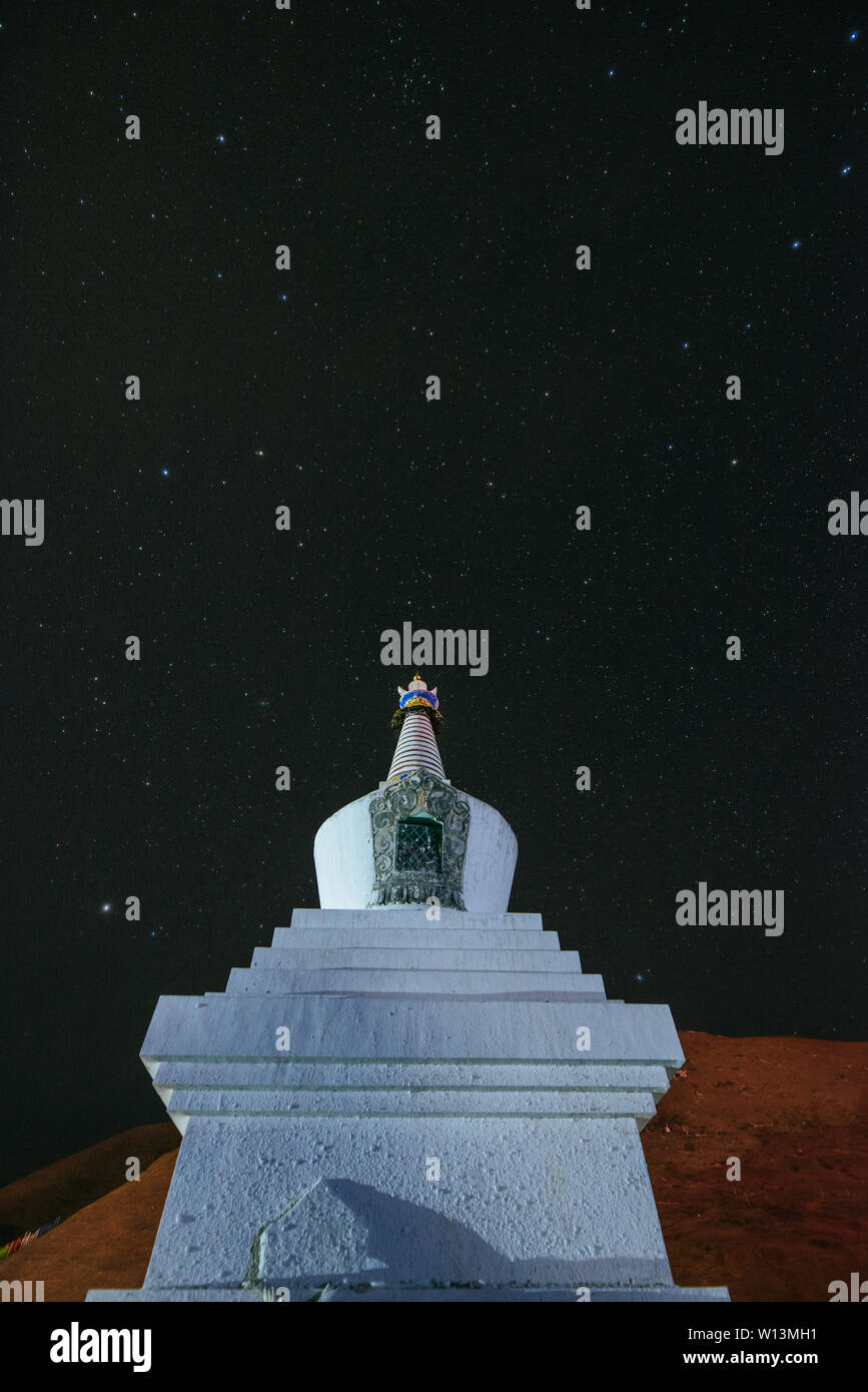 Buddhist pagoda night star hi-res stock photography and images - Alamy