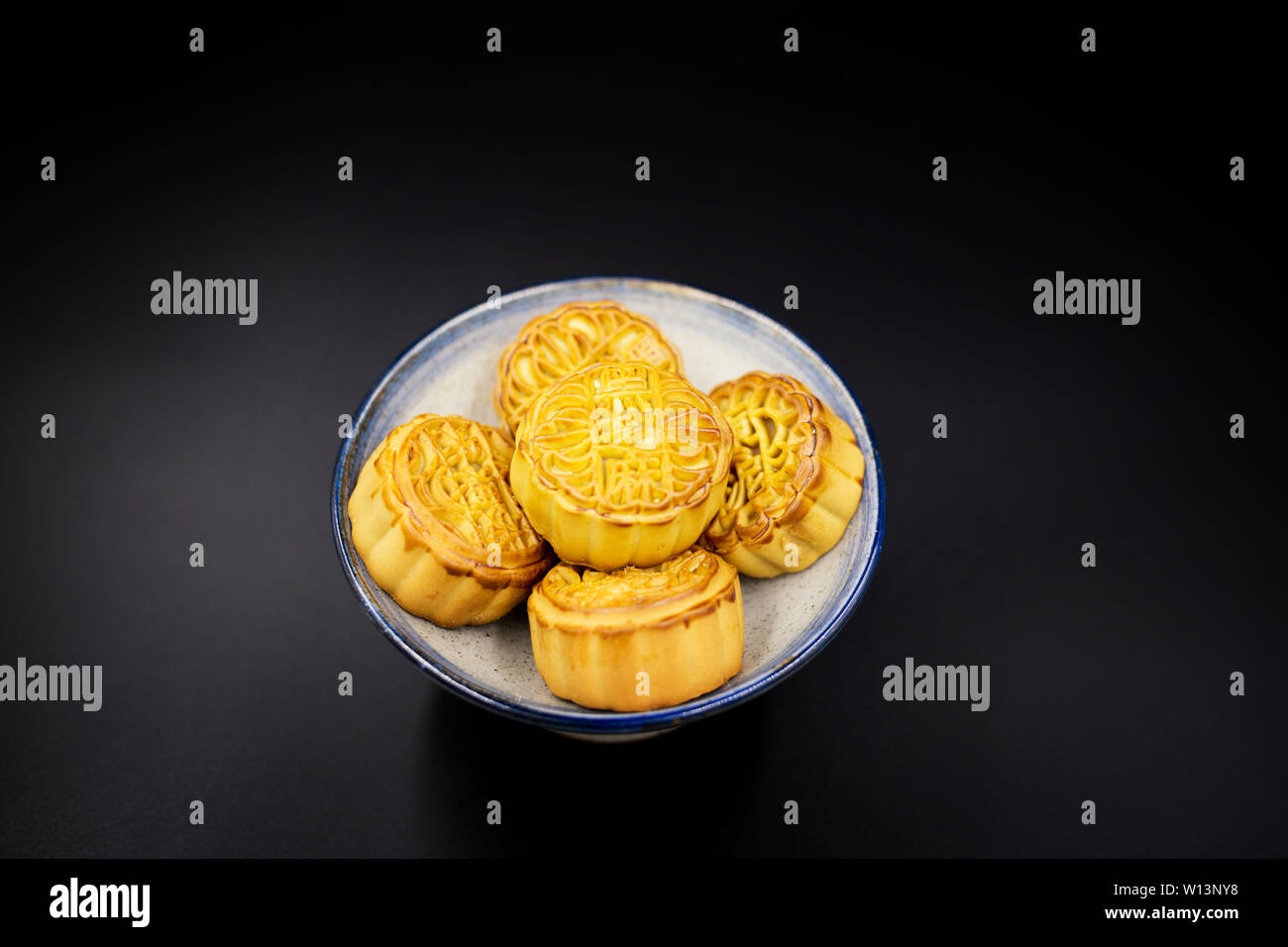 Chinese traditional cuisine Mid-Autumn Festival moon cake tea set Stock ...