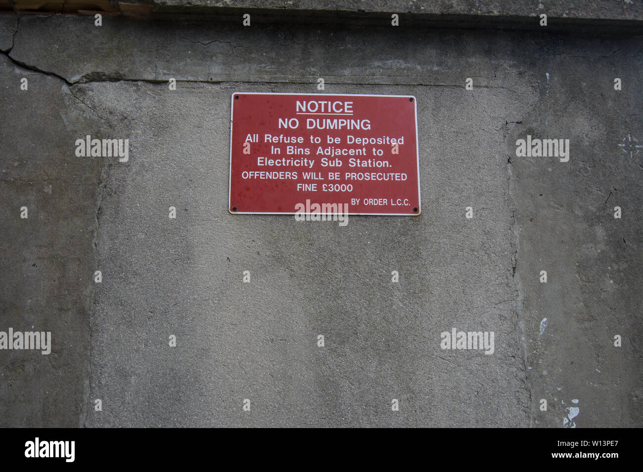 Sign no dumping refuse in Gibraltar Stock Photo - Alamy