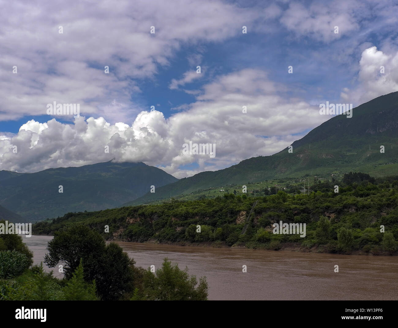 The scenery of the Jinsha River Stock Photo - Alamy