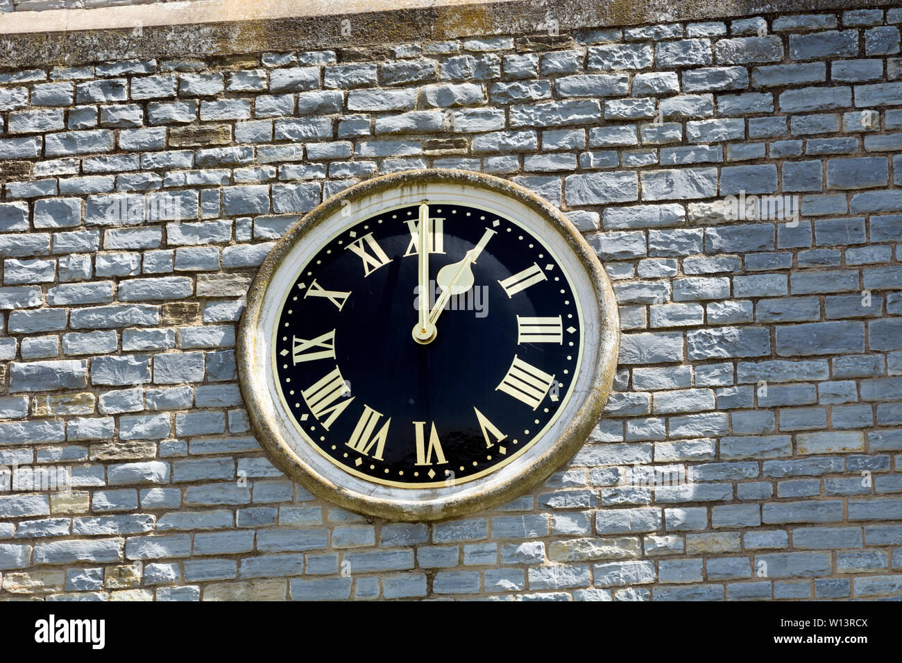 00 clock hi-res stock photography and images - Alamy